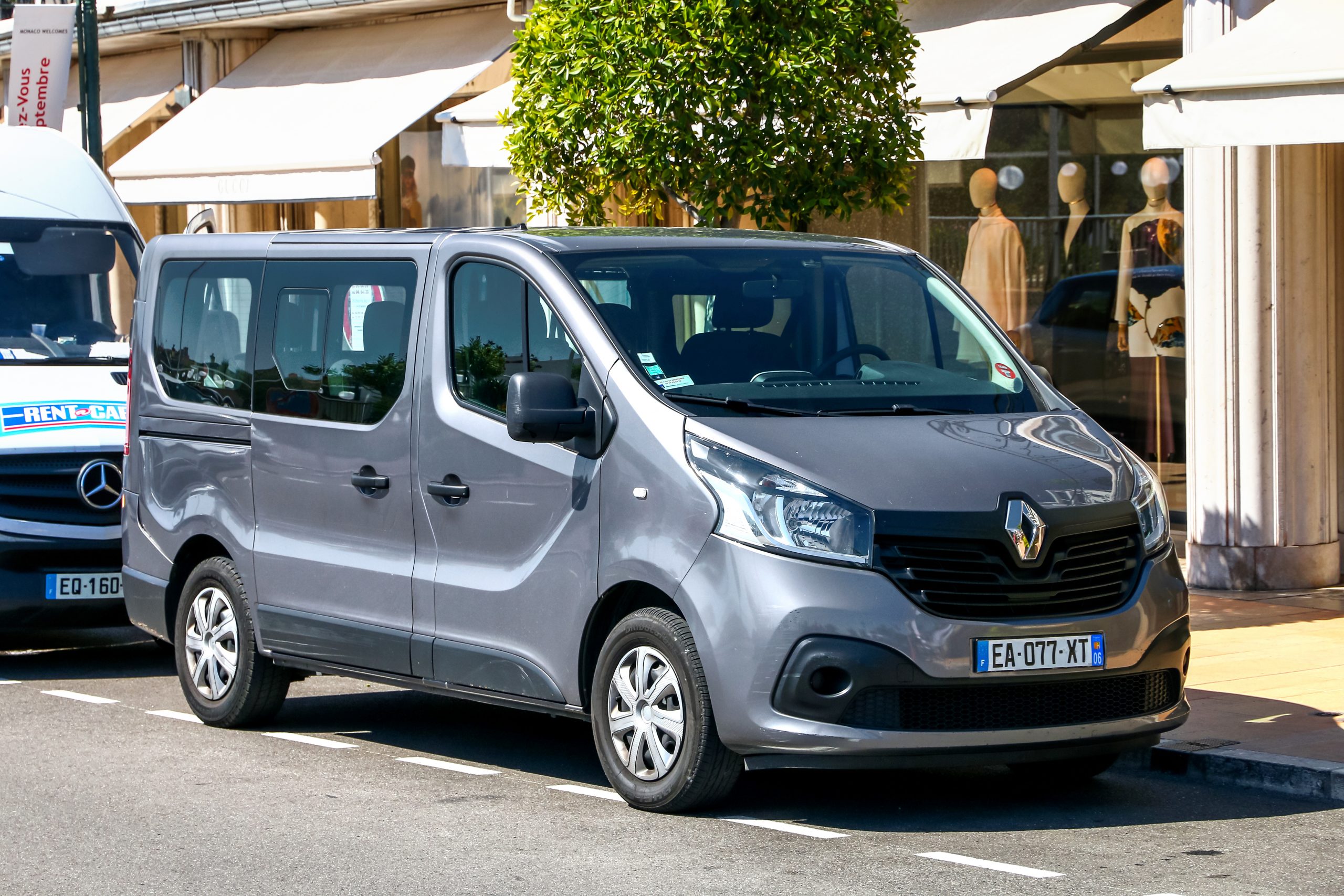 Renault Developing Hybrid Courier Solution - Goods in Transit Blog